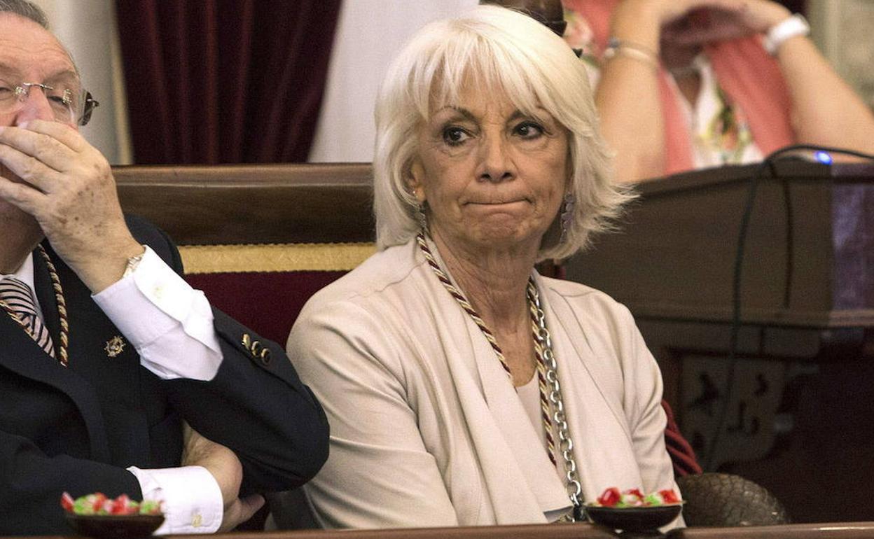 Moreno baraja reforzar su Gobierno con Teófila Martínez como consejera ...