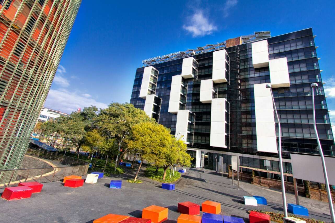 Benson Elliot tira de socios para comprar (al fin) el Silken Diagonal