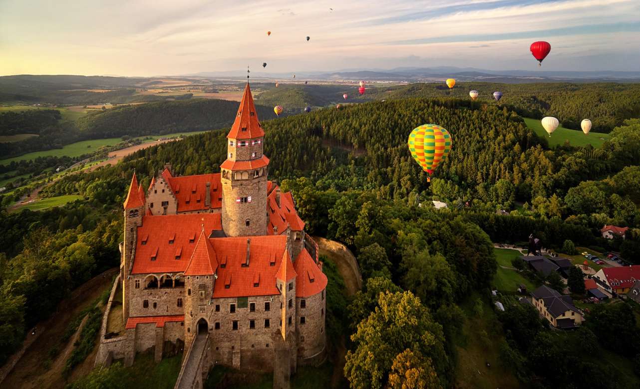 En globo: esta es la mejor forma de descubrir Chequia