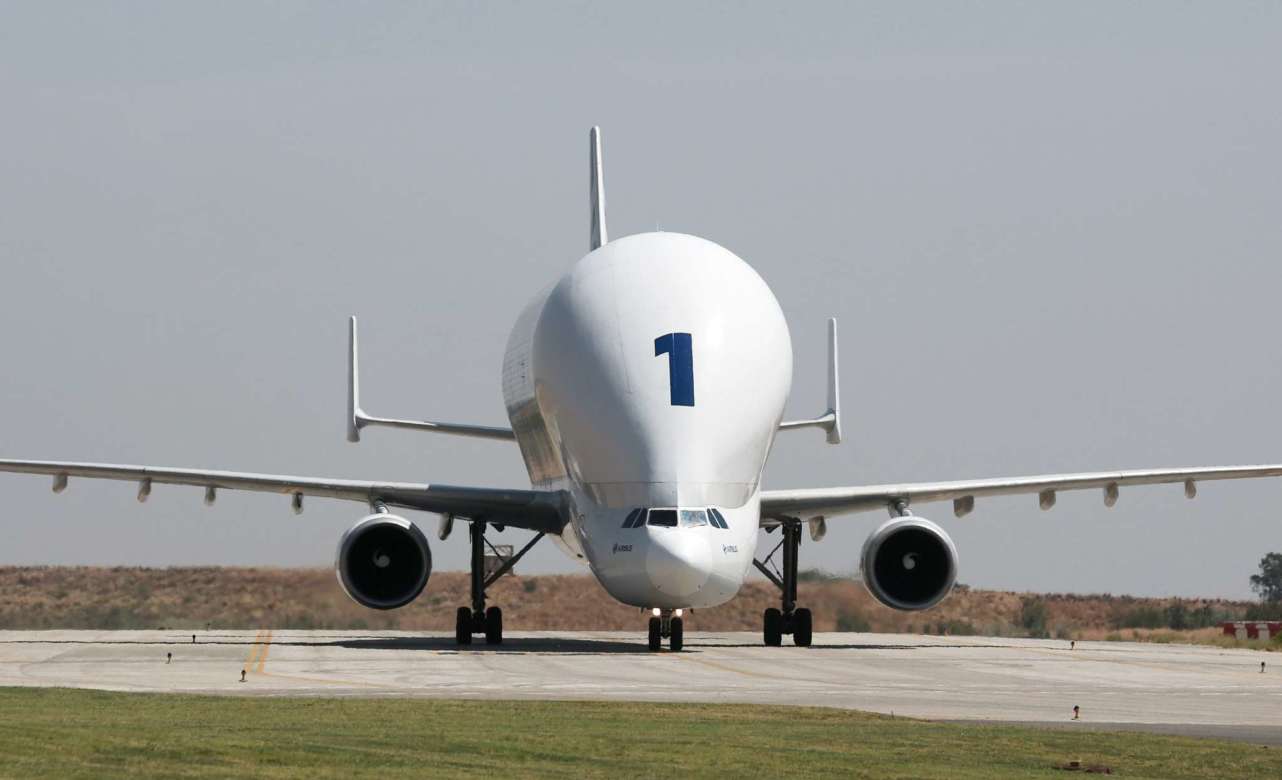 Adiós al primer Beluga, la ballena voladora de Airbus