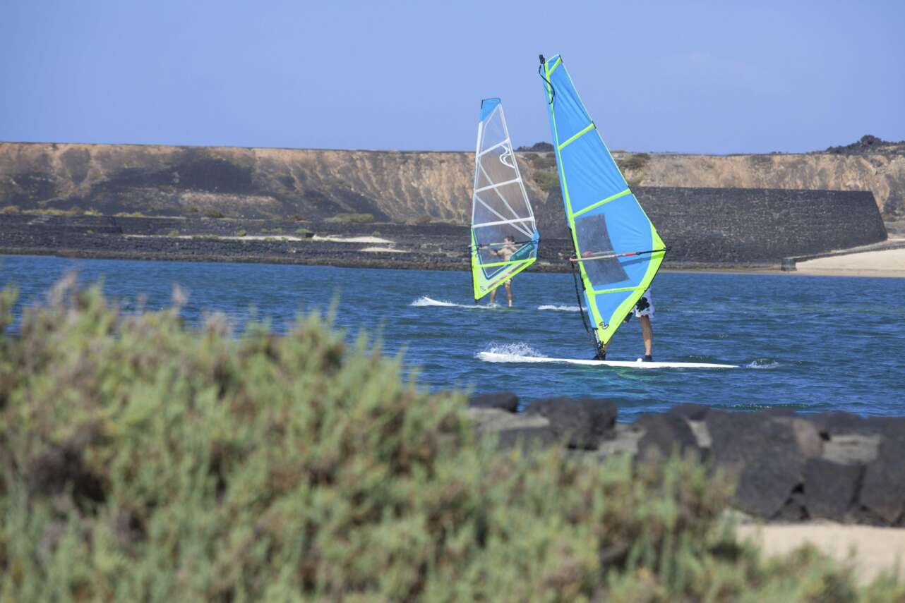 Las mejores playas de España para hacer windsurf - Tendencias Hoy