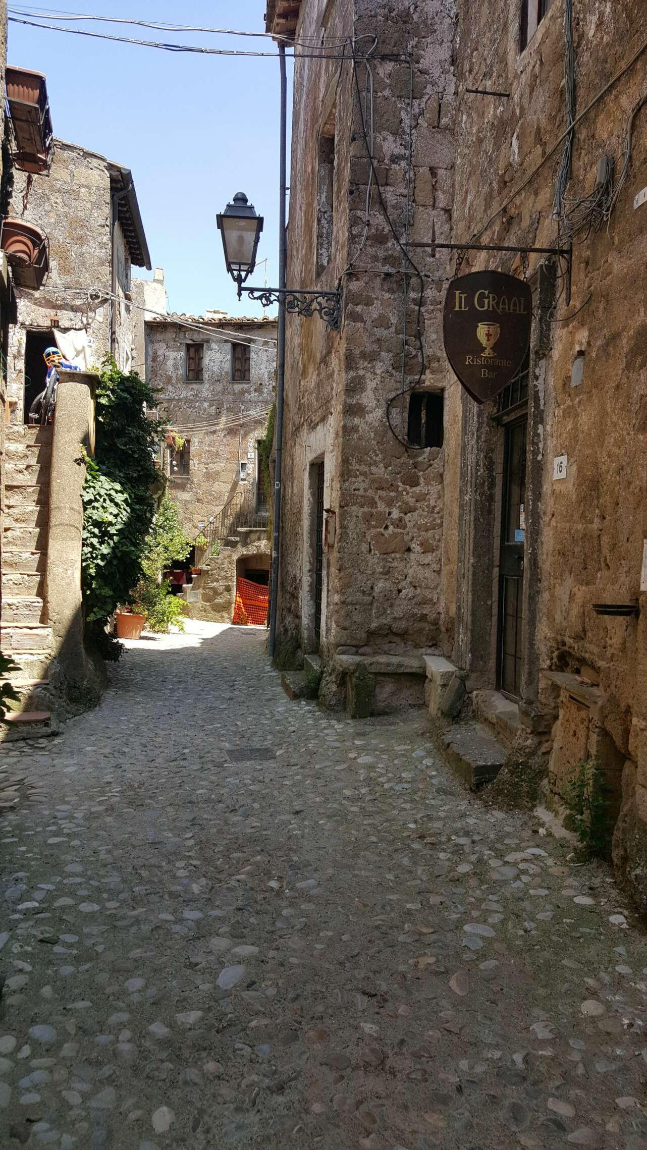 Calcata, el pueblo italiano rescatado por el arte y la vida bohemia