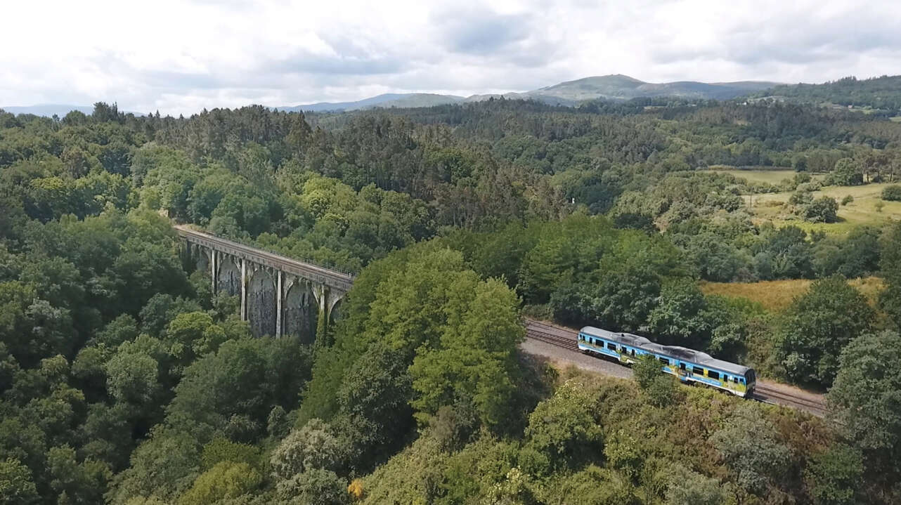 9 viajes increíbles que se puede hacer en tren por Galicia