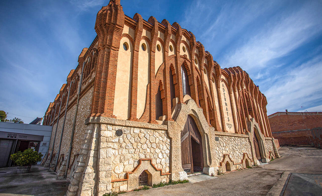 Un viaje al modernismo por el interior de Tarragona