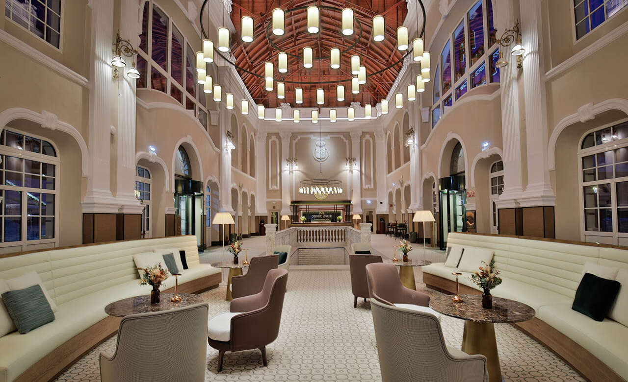 El lujoso hotel de Canfranc abre sus puertas. Y así luce por dentro