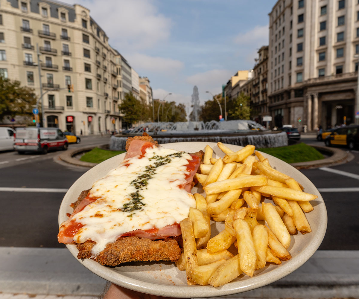 Chalito: el templo de la milanesa que seduce a Barcelona