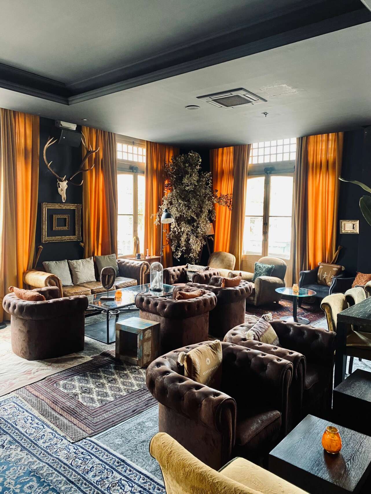 The Wolves Cave: la coctelería secreta de Barcelona que tienes que conocer