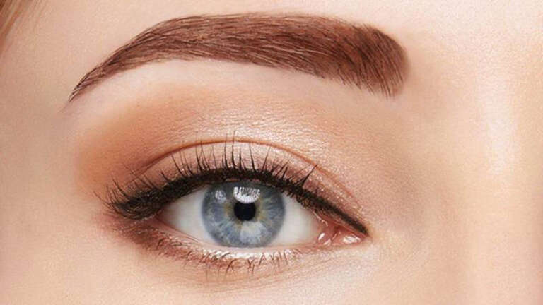 El tinte de cejas más vendido en Amazon es de Maybelline New York y ...