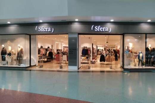 Sfera tiene un jersey bordado con tanta clase que parece de una gran marca