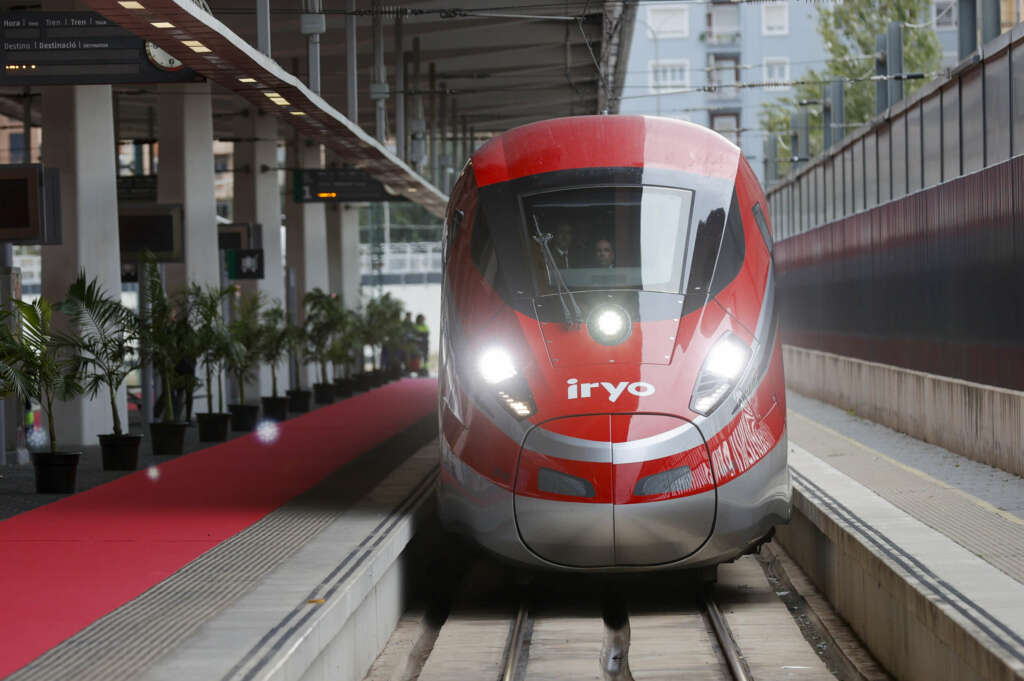 Iryo hace la competencia a Renfe y Ouigo: todas las rutas y precios