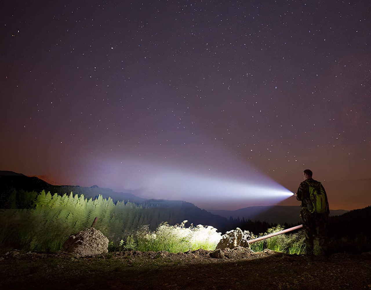 Las mejores linternas para senderismo o emergencias - Economía Digital