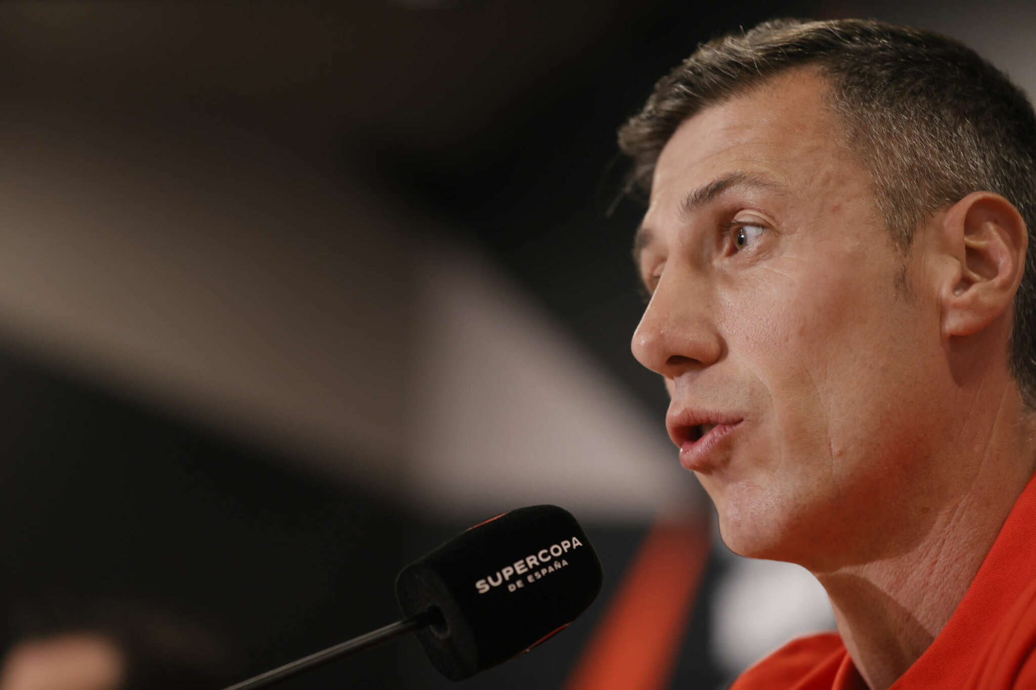 ¿Cuánto cobran los árbitros en España? Conoce los salarios que están ...