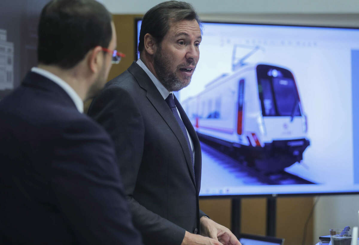 Puente anuncia auditorías en Puertos del Estado y Adif tras la decisión ...